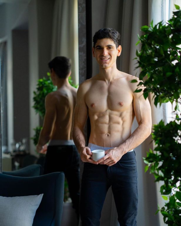 Ultimate Guide (2024): How to Find Athletic Fit Clothing for ...